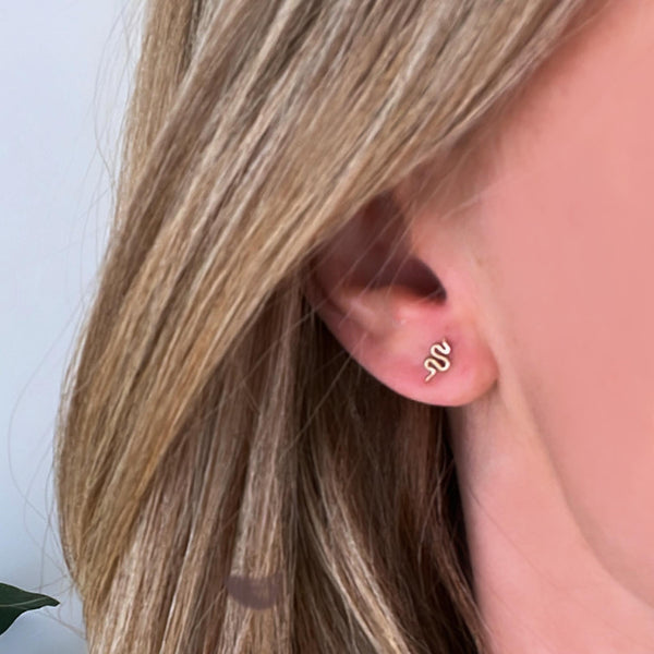 14kt Gold Mini Serpent Studs - La Kaiser